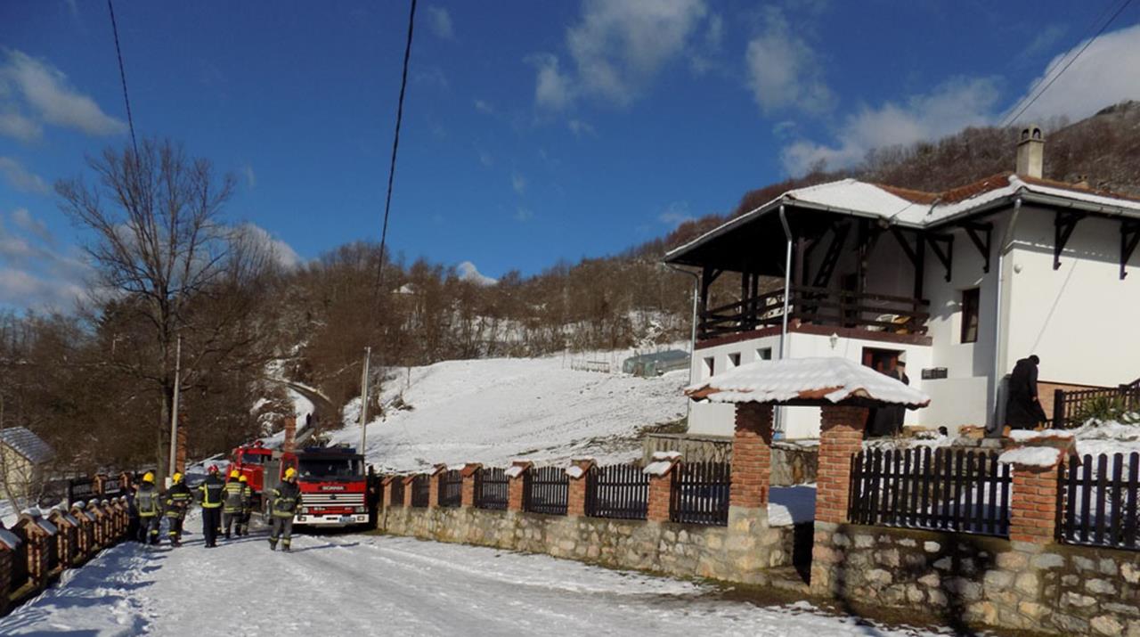 Manastir Svete Trojice -Bele Vode: Zatekla ih hilandarska sudbina ...
