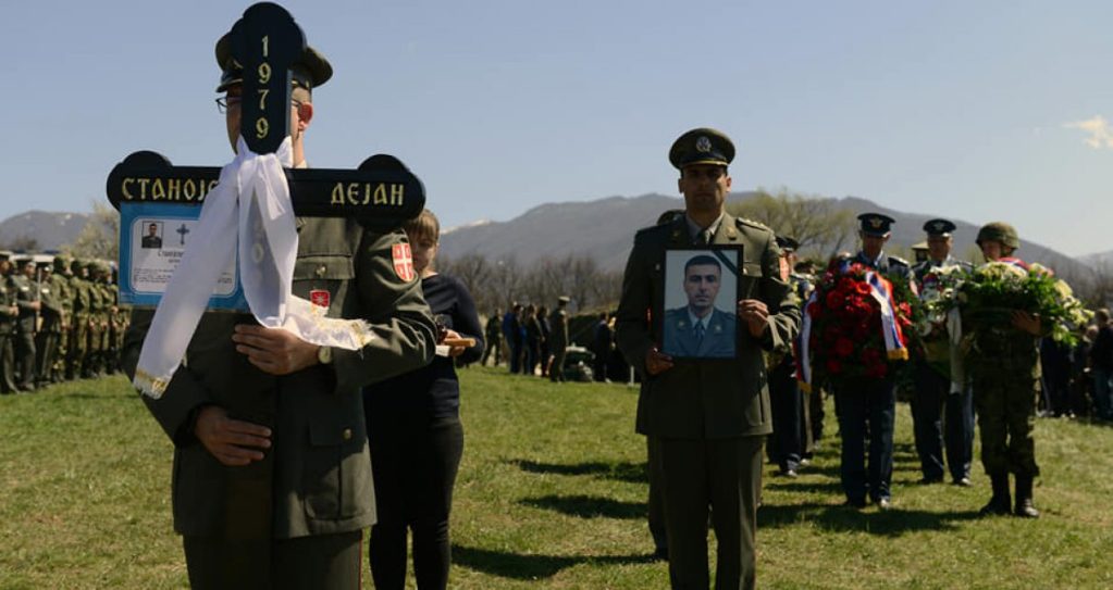 SURDULICA: Sahranjen potpukovnik Dejan Stanojević – BUDITE U TOKU